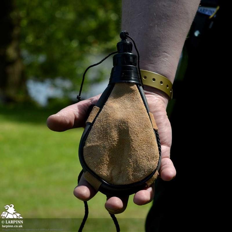 Water Skin / Wineskin - 1/4 L - Drinking Flask - LARP Costume Accessories